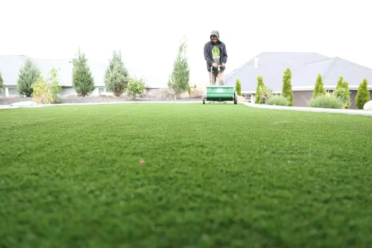 Lawn Fertilizer Programs For A Healthier Yard in Spokane